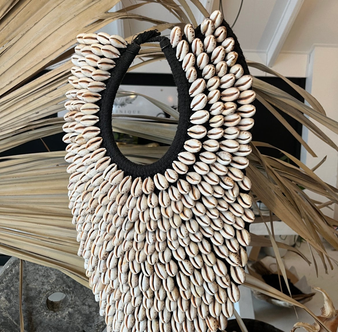 Tribal Shell Necklace Black Stand Decor | MARTINIQUE ISLAND STYLE